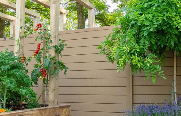 Composite Fencing - Garden Fence Panels UK | EnviroBuild