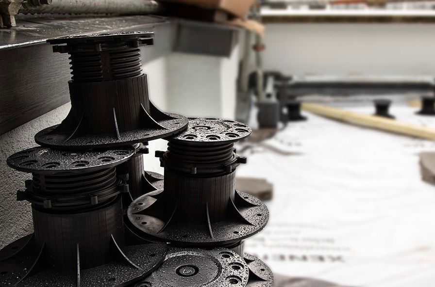 Adjustable Decking Pedestals | EnviroBuild