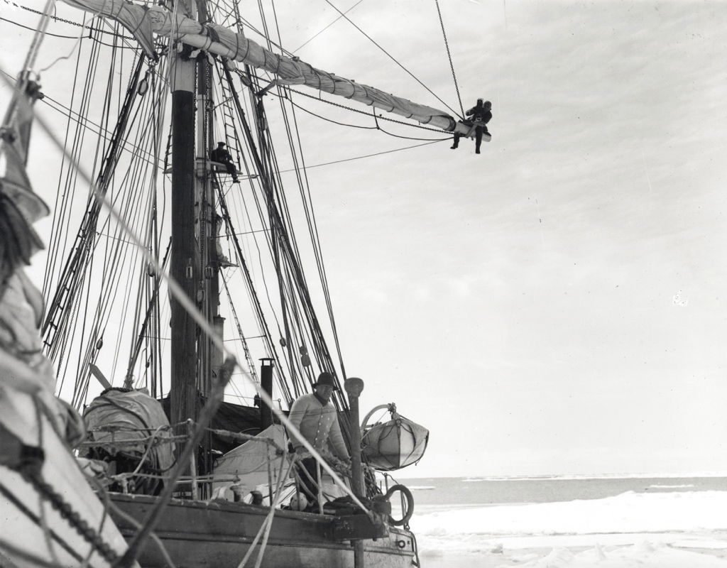 Frank Hurley Field Jacket | Shackleton x Leica Camera